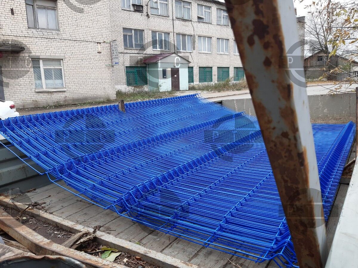 3D-Панели ограждения 1730х2500х3 полимерное покрытие RAL 6005 в Москве ...